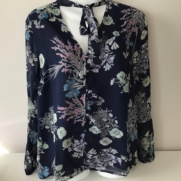 entro | Tops | Top Medium Navy Pink Floral Bell Slv Nwt Entro | Poshmark